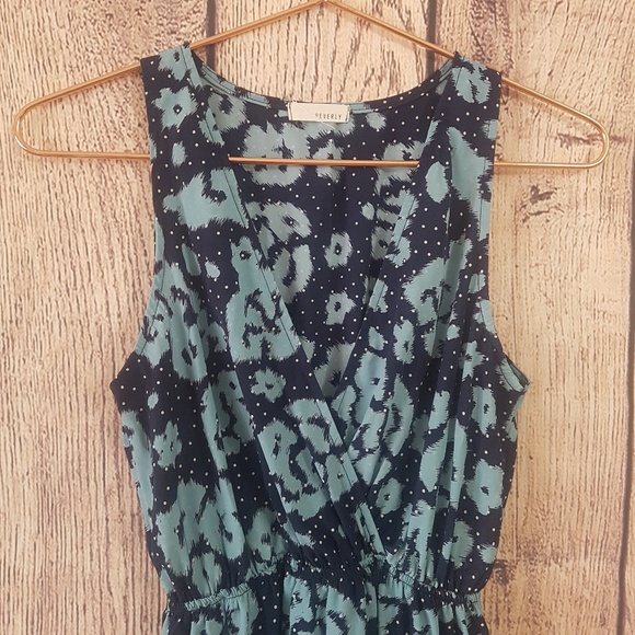 Everly | Dresses | Everly Blue Floral Midi Dress Size 3 | Poshmark